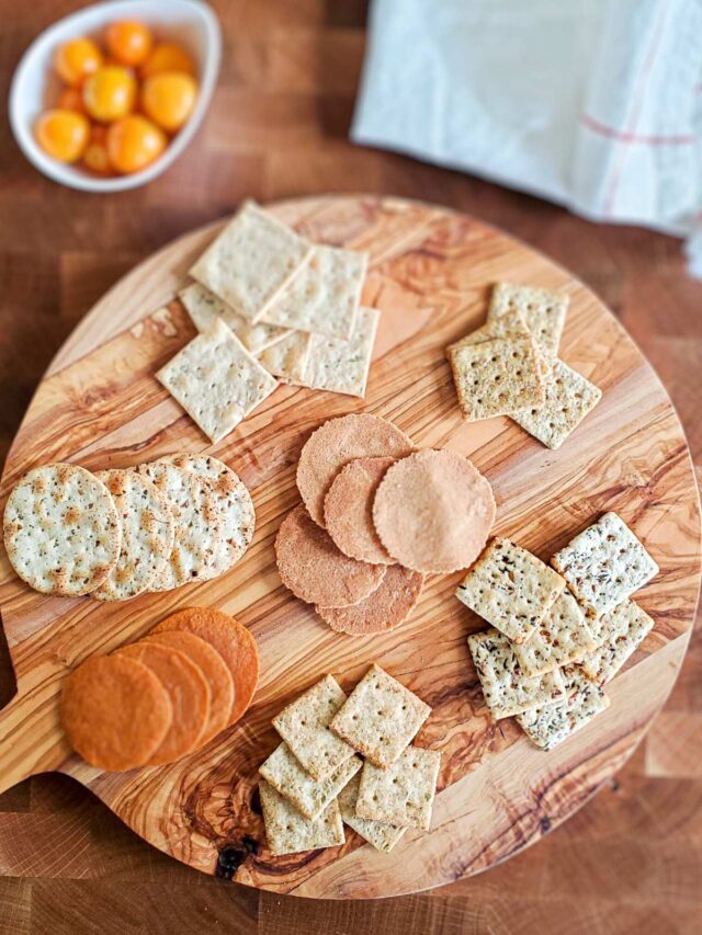 15 of My Go-To Charcuterie Board Crackers | Cocina Republic